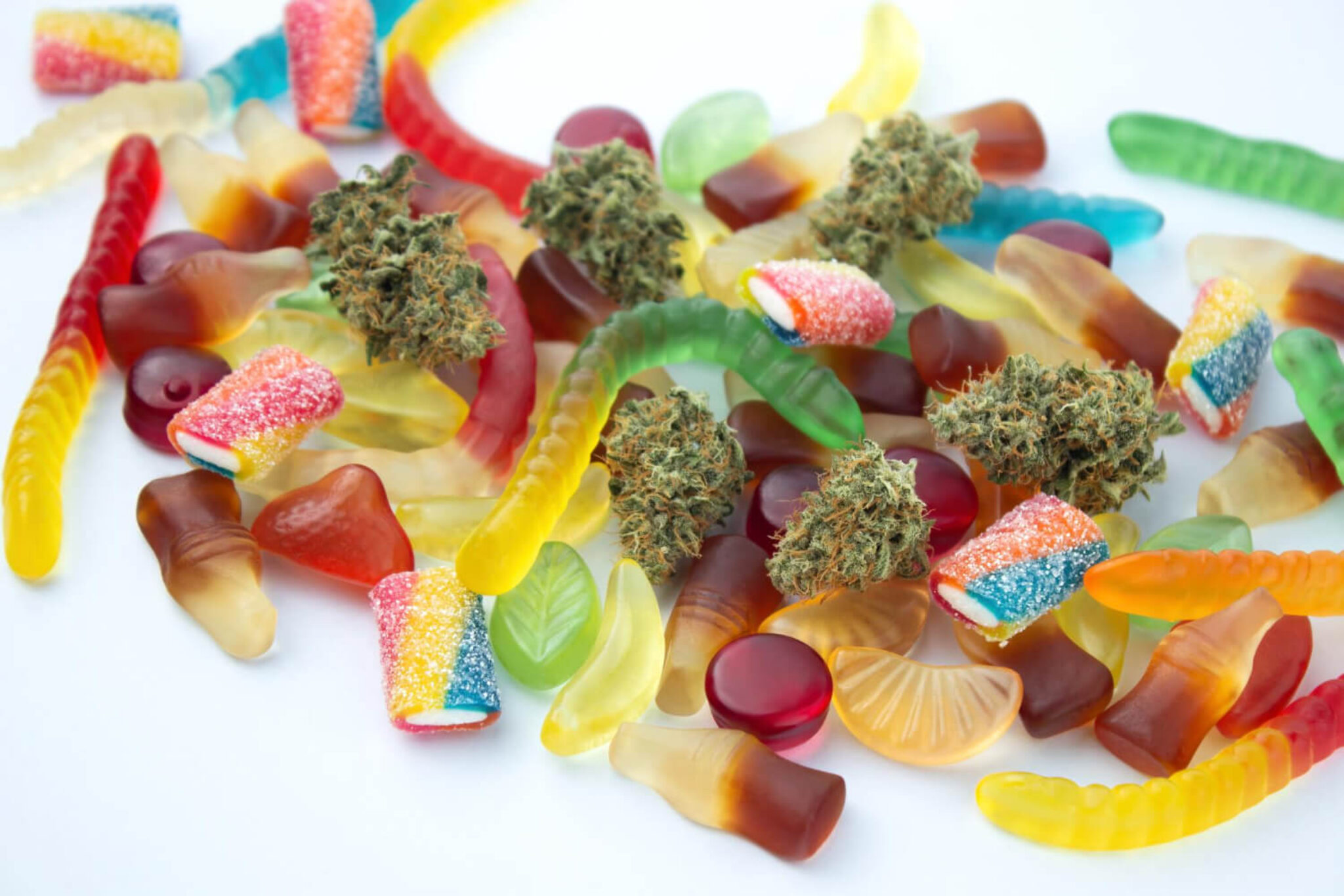 Buy the Best CBD Gummies for Sleep & For Insomnia in 2024: Expert ...